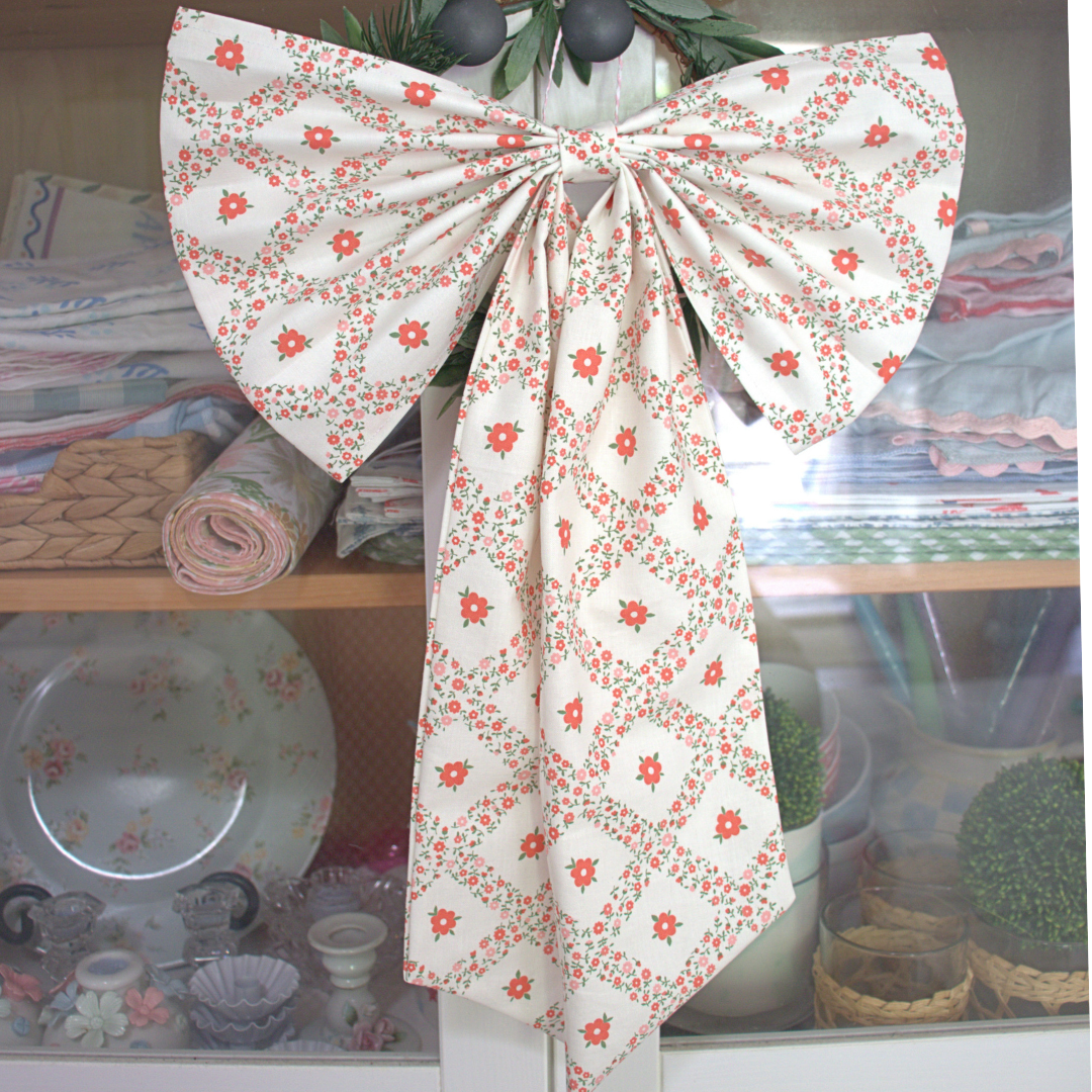 Valentine trellis House Bow – prettyhomestyle